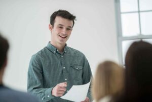 5 Secrets Experts Use To Articulate Their Thoughts Clearly | Upper ...