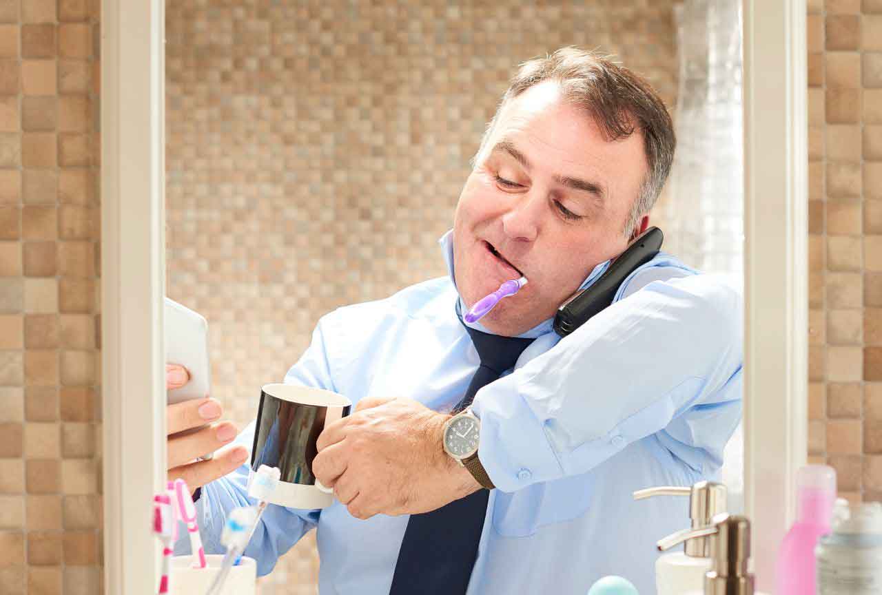 7 Toxic Morning Habits That Kill Your Productivity